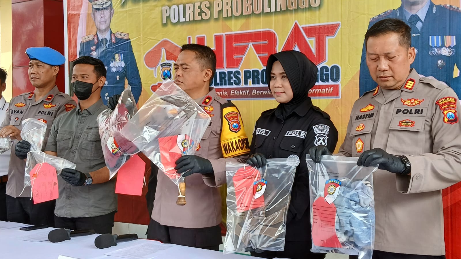 Terungkap, Pelaku Pembacokan Kakek di Probolinggo Mengaku Sakit Hati ... Terungkap, Pelaku Pembacokan Kakek di Probolinggo Mengaku Sakit Hati ...