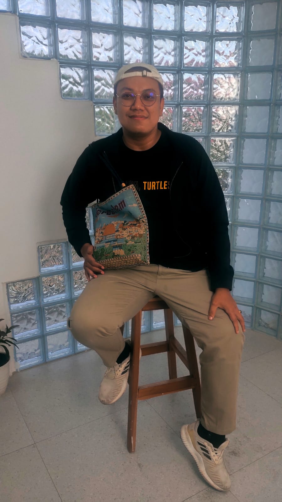 MENGENAL ADE CANDRA, Kisah Fotografer DISABILITAS ASAL SURABAYA Bermodal Kamera Pinjaman ...